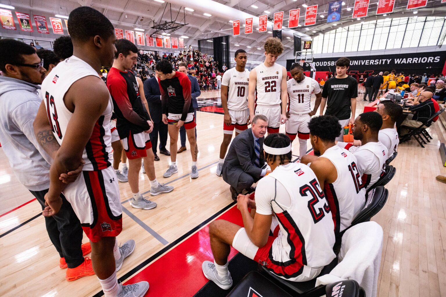 Men’s Basketball – ESU Earns National Attention